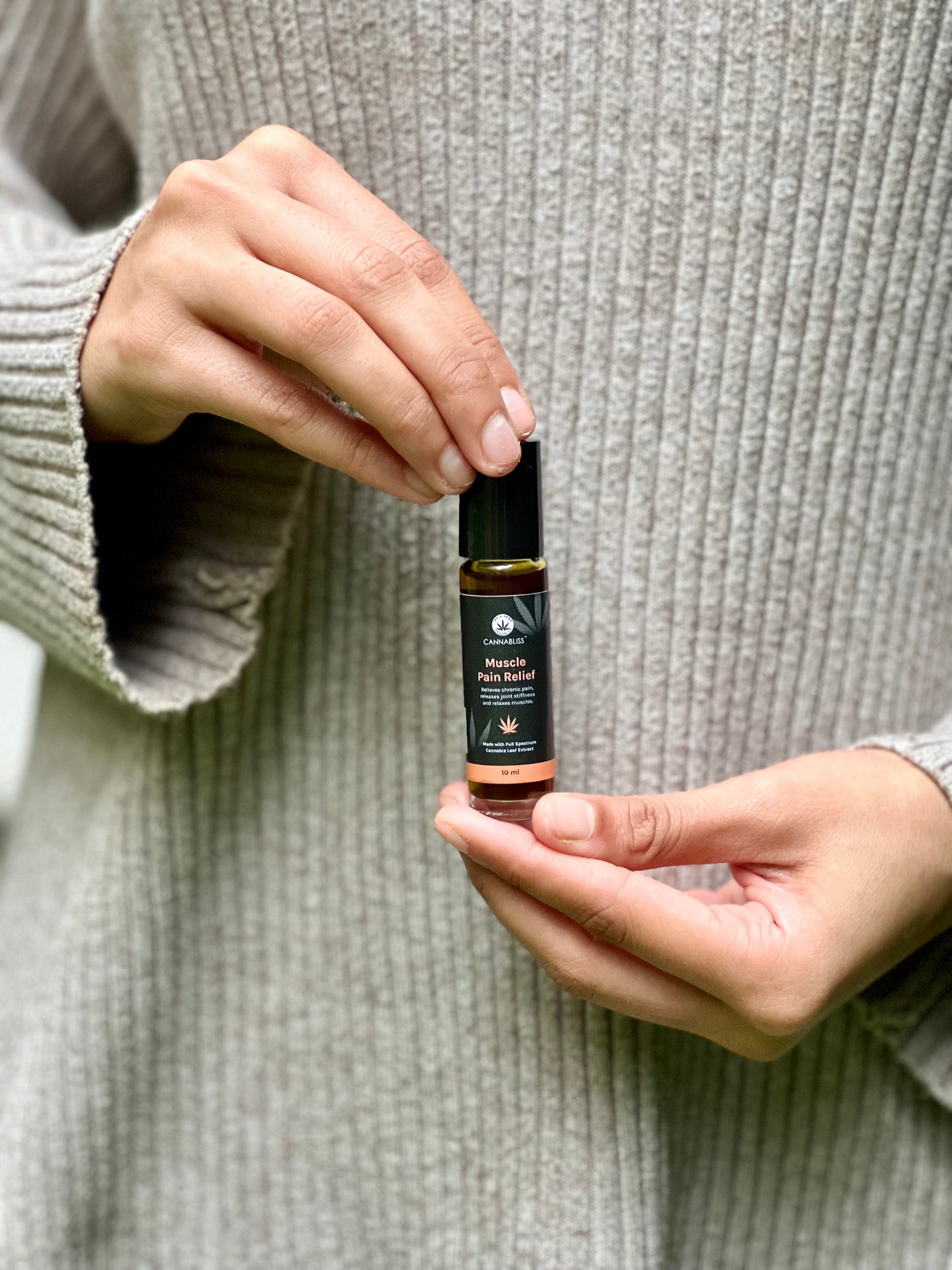 Buy CBD Oil Muscle Pain Relief Roll On | India Hemp Organics